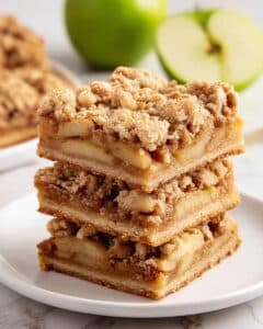 Apple Bars Recipe: Delicious Homemade Apple Bars for Any Occasion